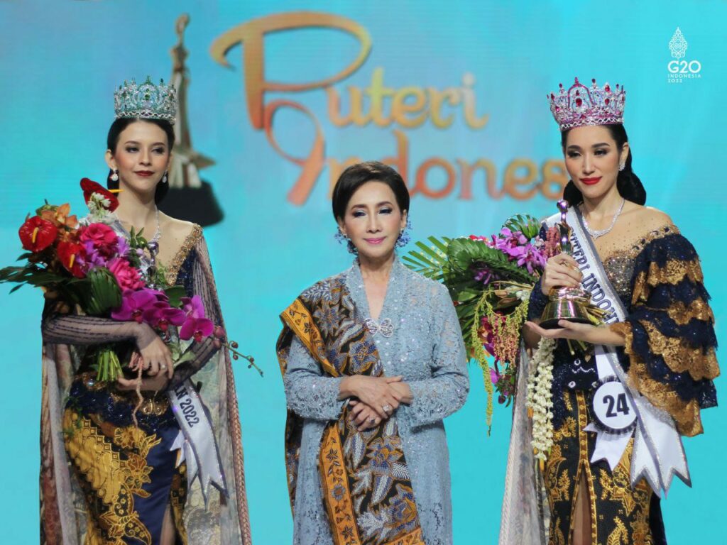 Putri Kus Wisnu Wardani on the Grand Final Night of the Puteri ...